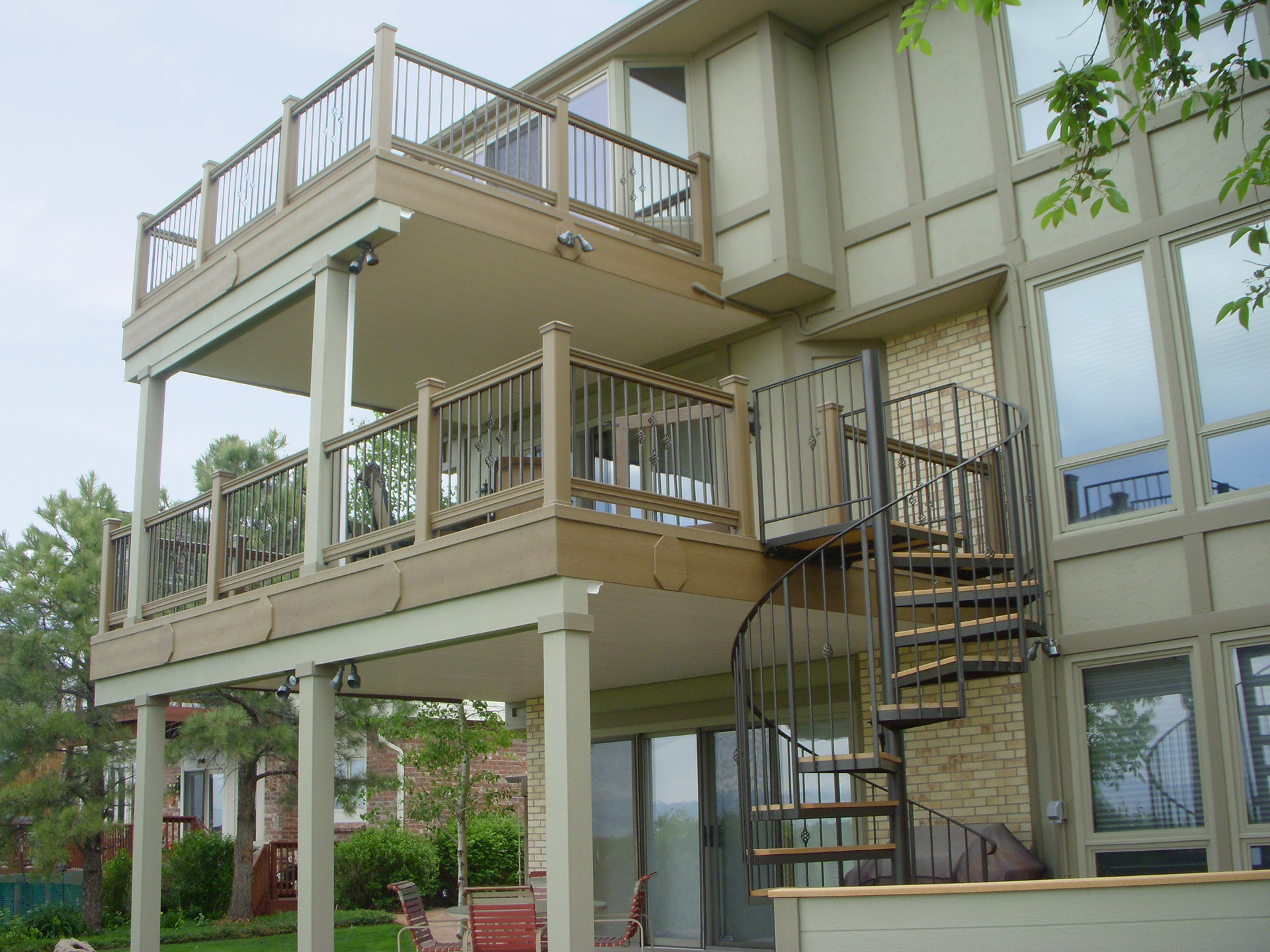 Design Tips for Multilevel Decks | Fortress Building Products