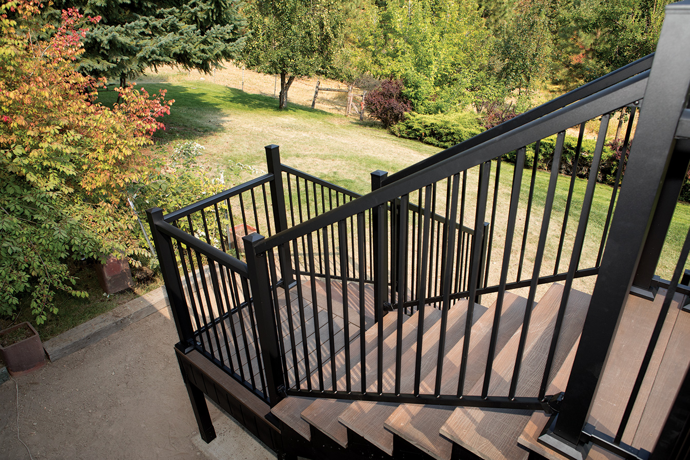 Deck Railings for Style & Safety | Fortress Building Products