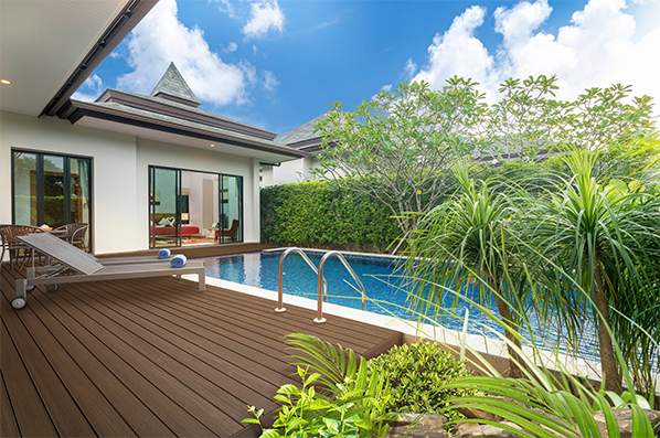 4 Tips For Choosing The Best Poolside Decking Material