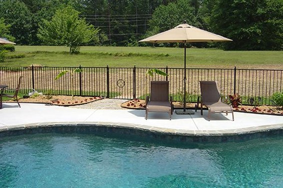 Fencing Around the Patio | Fortress Building Products