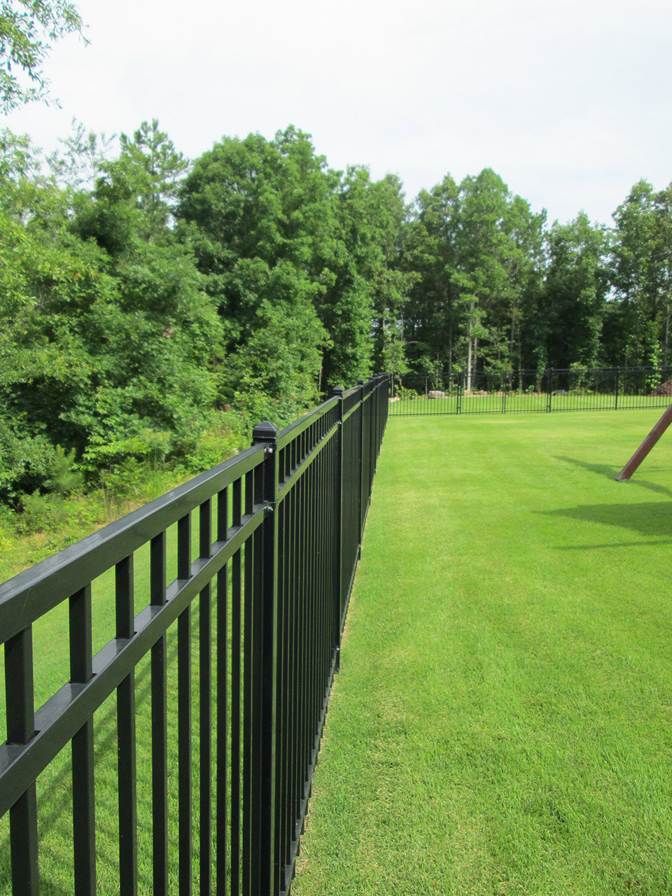 Improve A Home’s Curb Appeal with a New Fence | Fortress