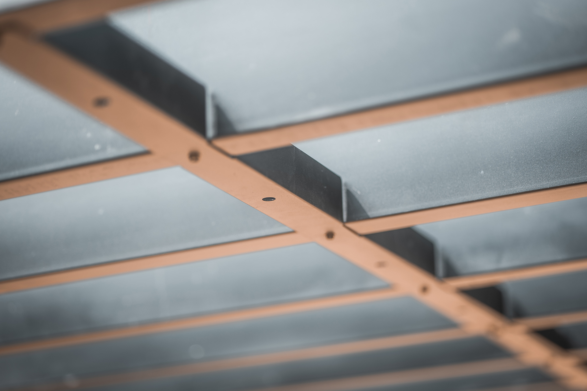 Building Safer Decks: 3 Reasons Builders Are Switching To Steel